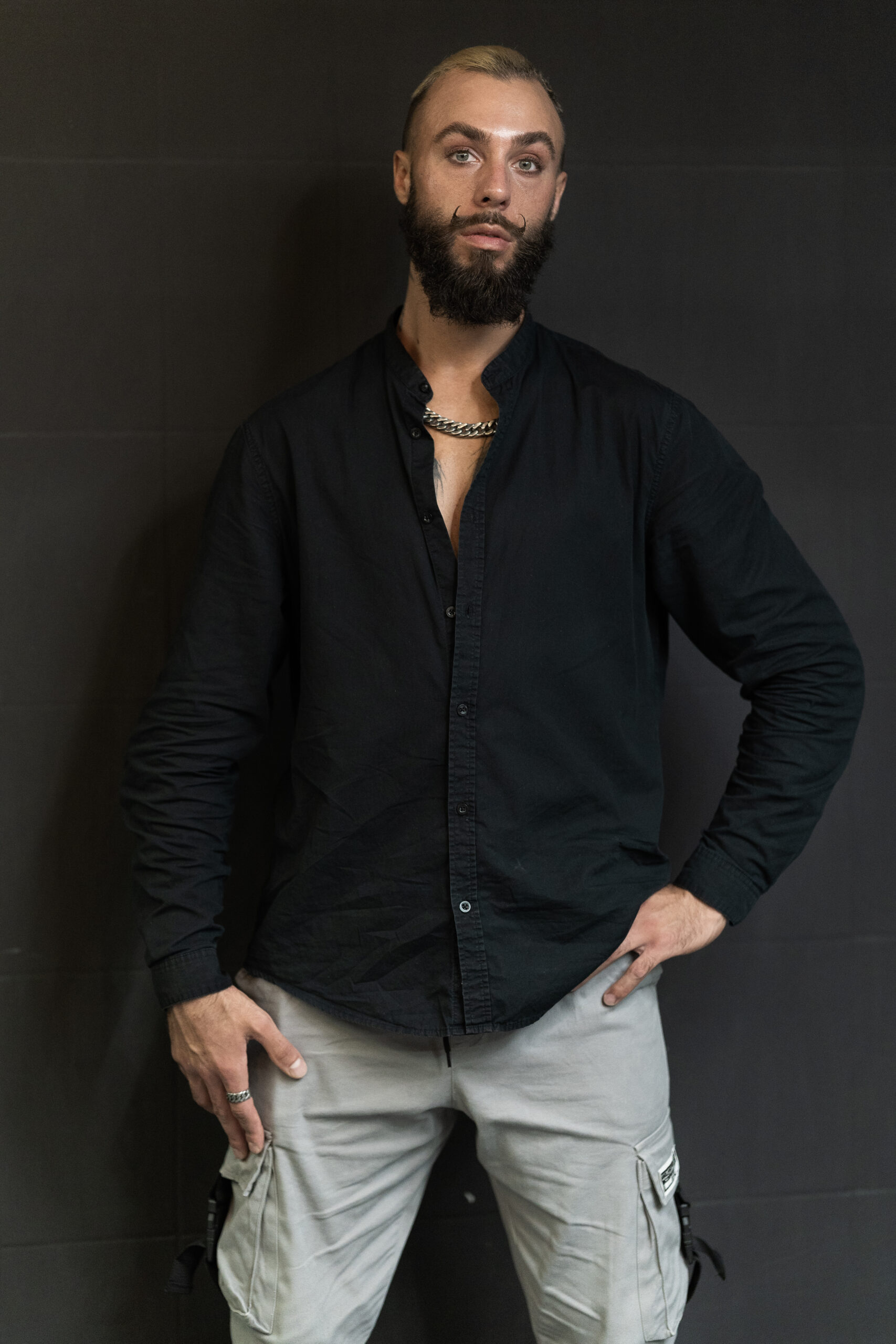 Український виконавець Michael Yean розповів про яскравий образ жінки ...